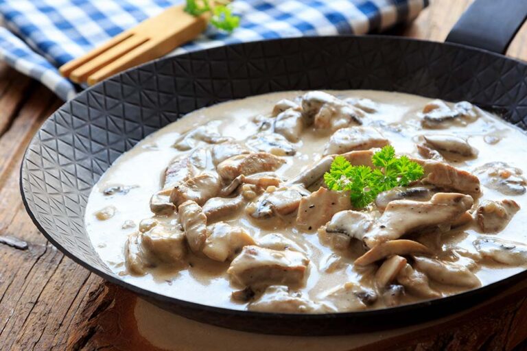 Putengeschnetzeltes mit Reis | Rezept | Nur 30 Min.