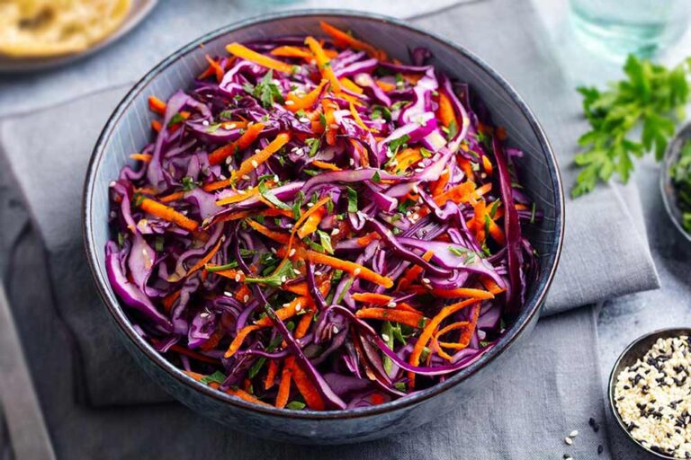 Rotkohlsalat: Grundrezept & Varianten | Nur 15 Min.
